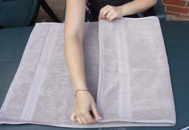 Handtuch Origami, schritt für schritt Anleitung ohne Schneiden